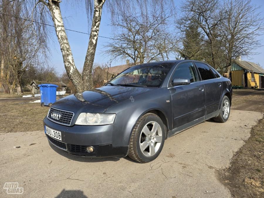 Pelēks Audi A4 2002 Plungė, ar dzinēja tilpumu 1.90 L un nobraukumu 612 tūkst. km par 1250 €, foto 1 vietnē AUTOMOTO.COM.LV