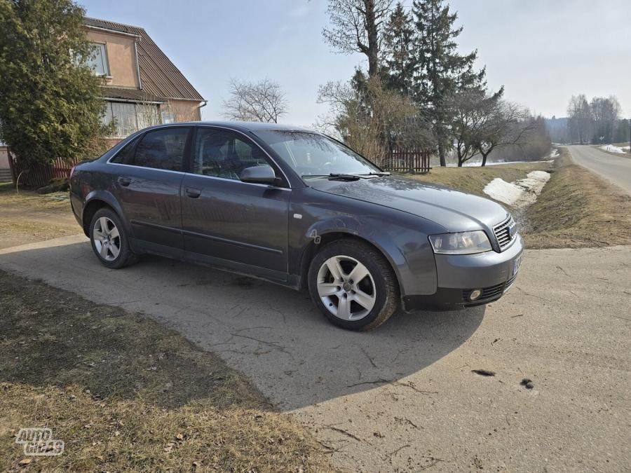 Pelēks Audi A4 2002 Plungė, ar dzinēja tilpumu 1.90 L un nobraukumu 612 tūkst. km par 1250 €, foto 5 vietnē AUTOMOTO.COM.LV