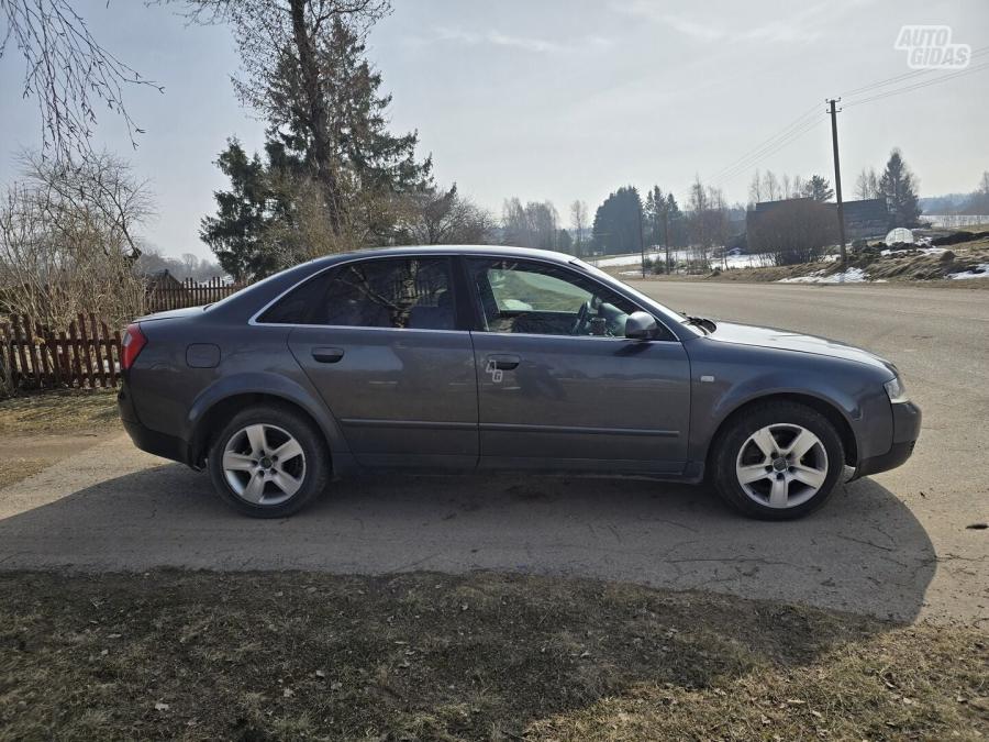 Pelēks Audi A4 2002 Plungė, ar dzinēja tilpumu 1.90 L un nobraukumu 612 tūkst. km par 1250 €, foto 6 vietnē AUTOMOTO.COM.LV
