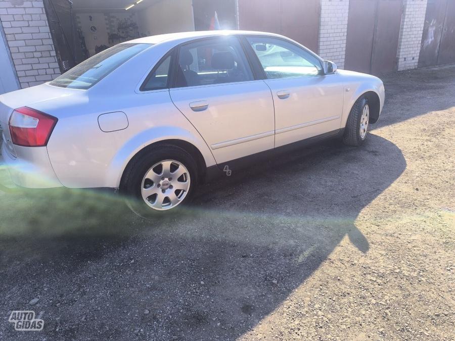 Grey Audi A4 2002 in Siauliai, with an engine capacity of 2.00 L and mileage of 260 thousand km for 1450 €, photo 3 on AUTOMOTO.COM.LV