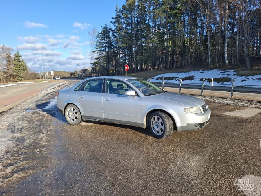 Pelēks Audi A4 2002 Zarasai, ar dzinēja tilpumu 2.00 L un nobraukumu 311 tūkst. km par 1500 €, foto 5 vietnē AUTOMOTO.COM.LV