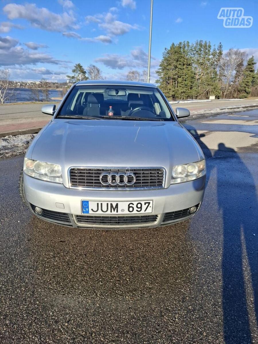 Pelēks Audi A4 2002 Zarasai, ar dzinēja tilpumu 2.00 L un nobraukumu 311 tūkst. km par 1500 €, foto 6 vietnē AUTOMOTO.COM.LV