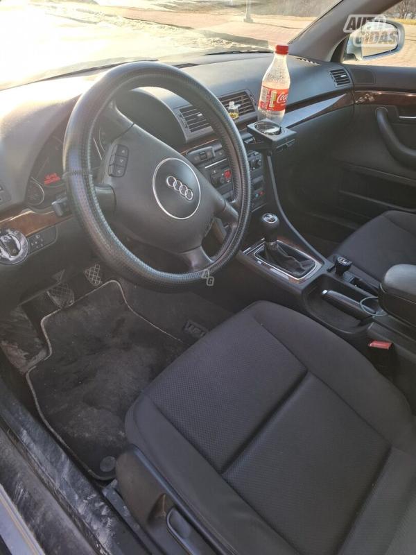 Pelēks Audi A4 2002 Zarasai, ar dzinēja tilpumu 2.00 L un nobraukumu 311 tūkst. km par 1500 €, foto 8 vietnē AUTOMOTO.COM.LV