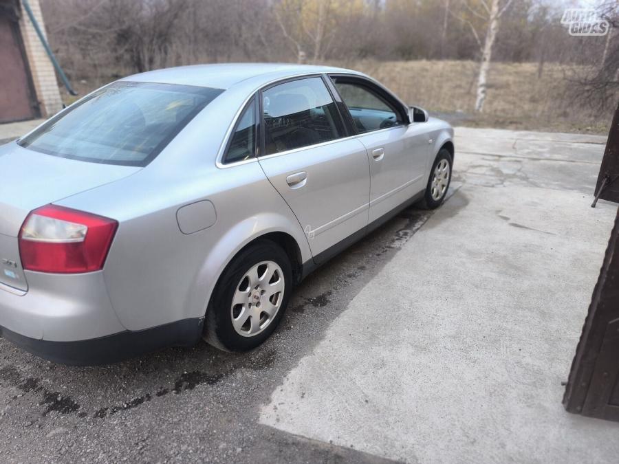 Grey Audi A4 2002 in Siauliai, with an engine capacity of 2.00 L and mileage of 260 thousand km for 1450 €, photo 6 on AUTOMOTO.COM.LV