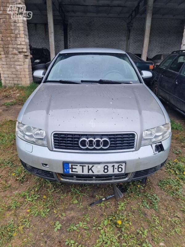 Pelēks Audi A4 2002 Ignalina, ar dzinēja tilpumu 1.90 L un nobraukumu 400 tūkst. km par 510 €, foto 2 vietnē AUTOMOTO.COM.LV