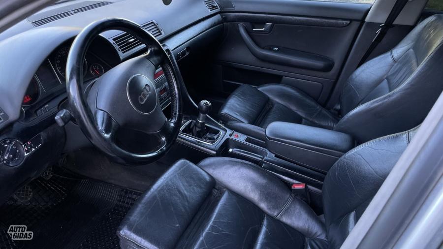 Pelēks Audi A4 2002 Šilutė, ar dzinēja tilpumu 1.90 L un nobraukumu 422 tūkst. km par 699 €, foto 13 vietnē AUTOMOTO.COM.LV