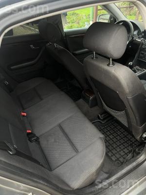 Pelēks Audi A4 2002 Saldus, ar dzinēja tilpumu 1.80 L un nobraukumu 318 tūkst. km par 1100 €, foto 7 vietnē AUTOMOTO.COM.LV