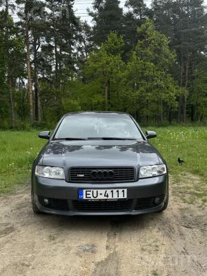 Grey Audi A4 2002 in Riga, with an engine capacity of 1.90 L and mileage of 300 thousand km for 1999 €, photo 4 on AUTOMOTO.COM.LV