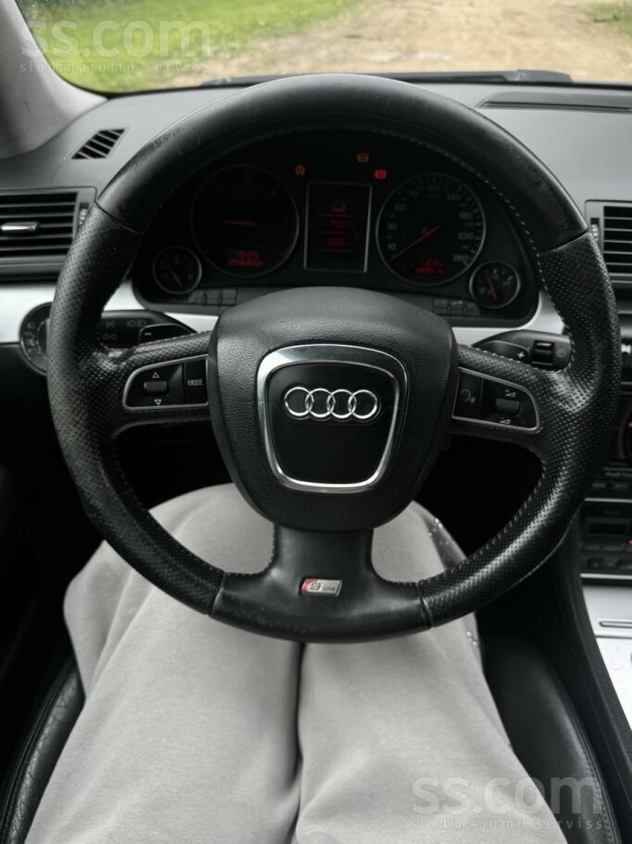 Grey Audi A4 2002 in Riga, with an engine capacity of 1.90 L and mileage of 300 thousand km for 1999 €, photo 10 on AUTOMOTO.COM.LV