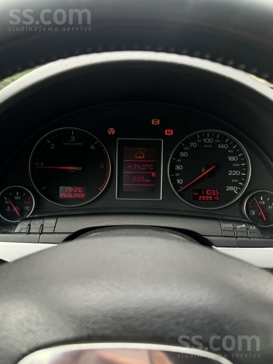 Grey Audi A4 2002 in Riga, with an engine capacity of 1.90 L and mileage of 300 thousand km for 1999 €, photo 11 on AUTOMOTO.COM.LV