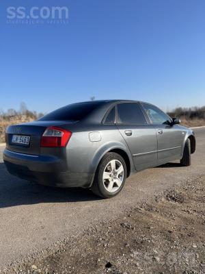 Grey Audi A4 2002 in Rezekne, with an engine capacity of 2.50 L and mileage of 415 thousand km for 1900 €, photo 6 on AUTOMOTO.COM.LV