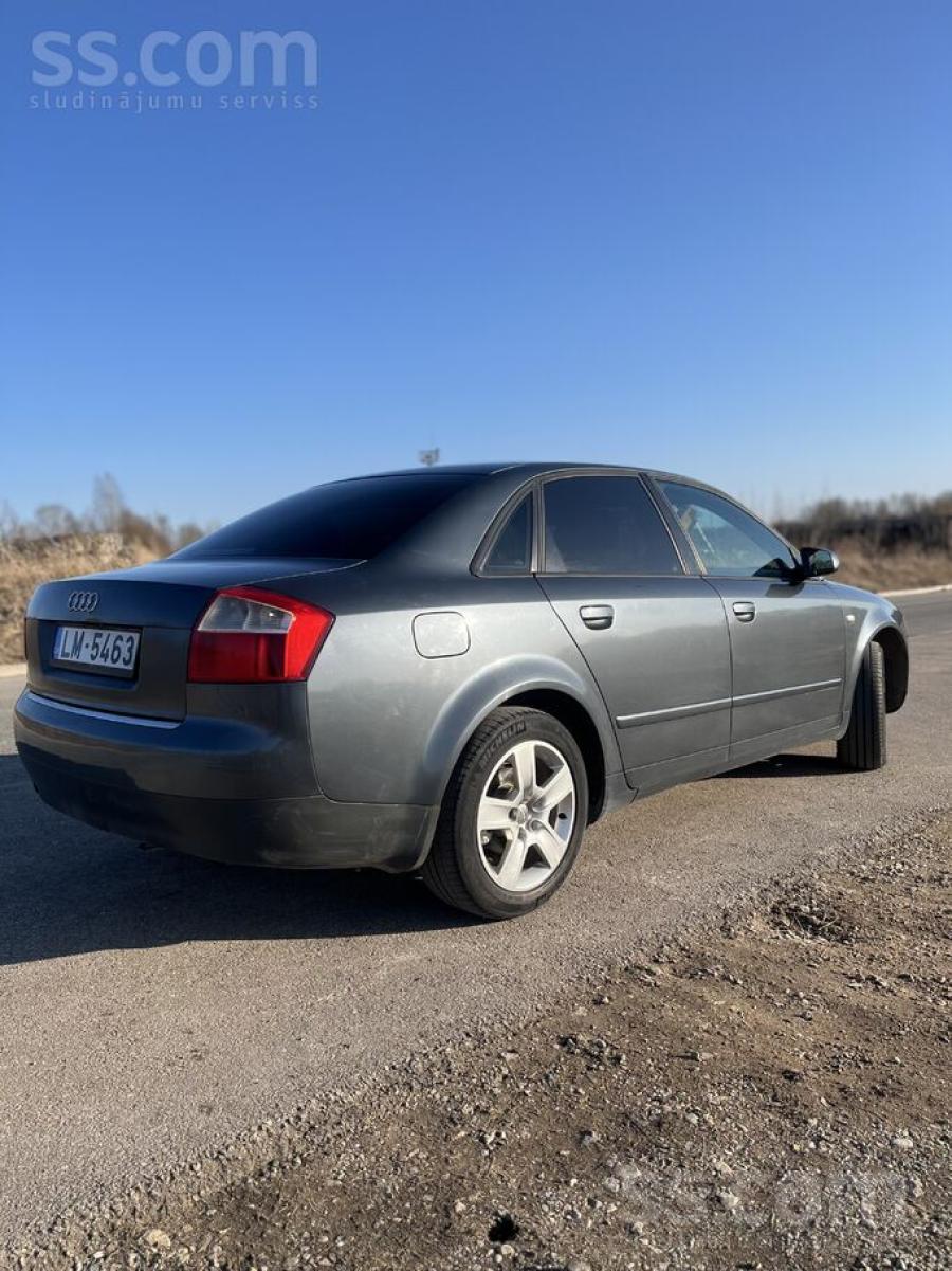 Grey Audi A4 2002 in Rezekne, with an engine capacity of 2.50 L and mileage of 415 thousand km for 1900 €, photo 6 on AUTOMOTO.COM.LV