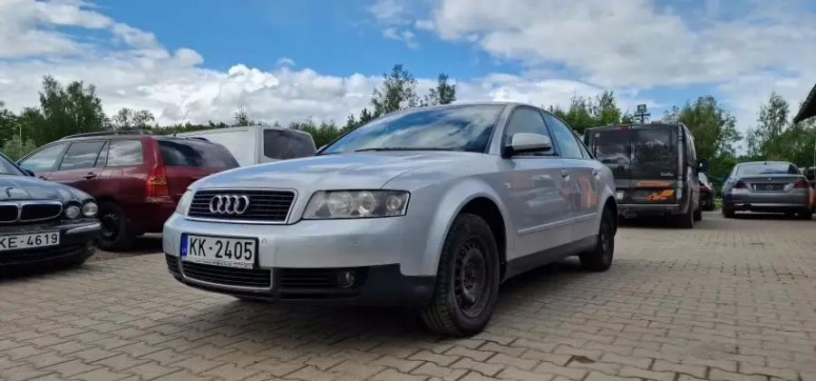 Grey Audi A4 2002 in Valmiera, with an engine capacity of 1.60 L and mileage of 265 thousand km for 720 €, photo 8 on AUTOMOTO.COM.LV