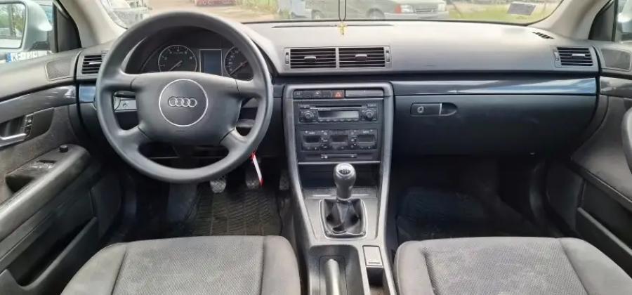 Grey Audi A4 2002 in Valmiera, with an engine capacity of 1.60 L and mileage of 265 thousand km for 720 €, photo 10 on AUTOMOTO.COM.LV