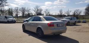 Pelēks Audi A4 2002 Valmiera, ar dzinēja tilpumu 2.00 L un nobraukumu 276 tūkst. km par 1600 €, foto 6 vietnē AUTOMOTO.COM.LV