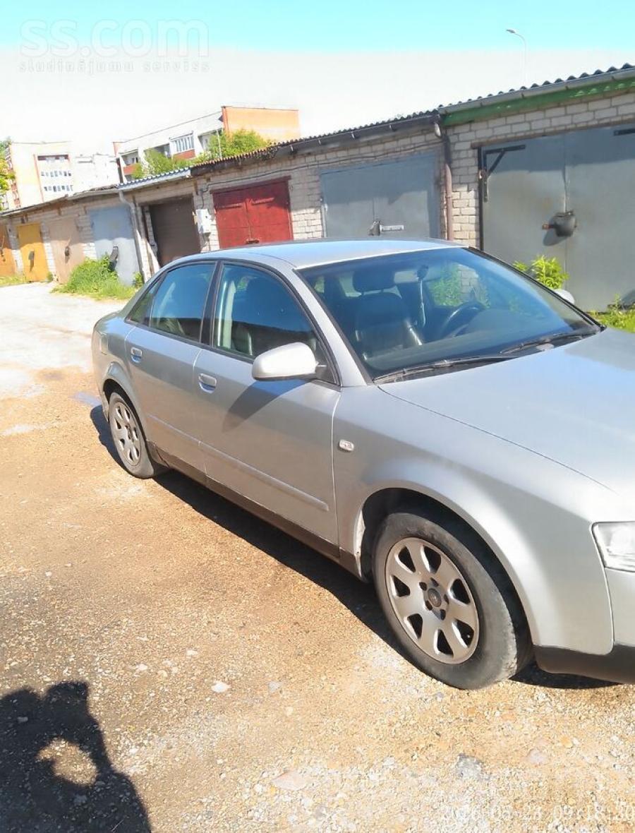 Grey Audi A4 2002 in Rezekne, with an engine capacity of 2.00 L and mileage of 265 thousand km for 1100 €, photo 4 on AUTOMOTO.COM.LV