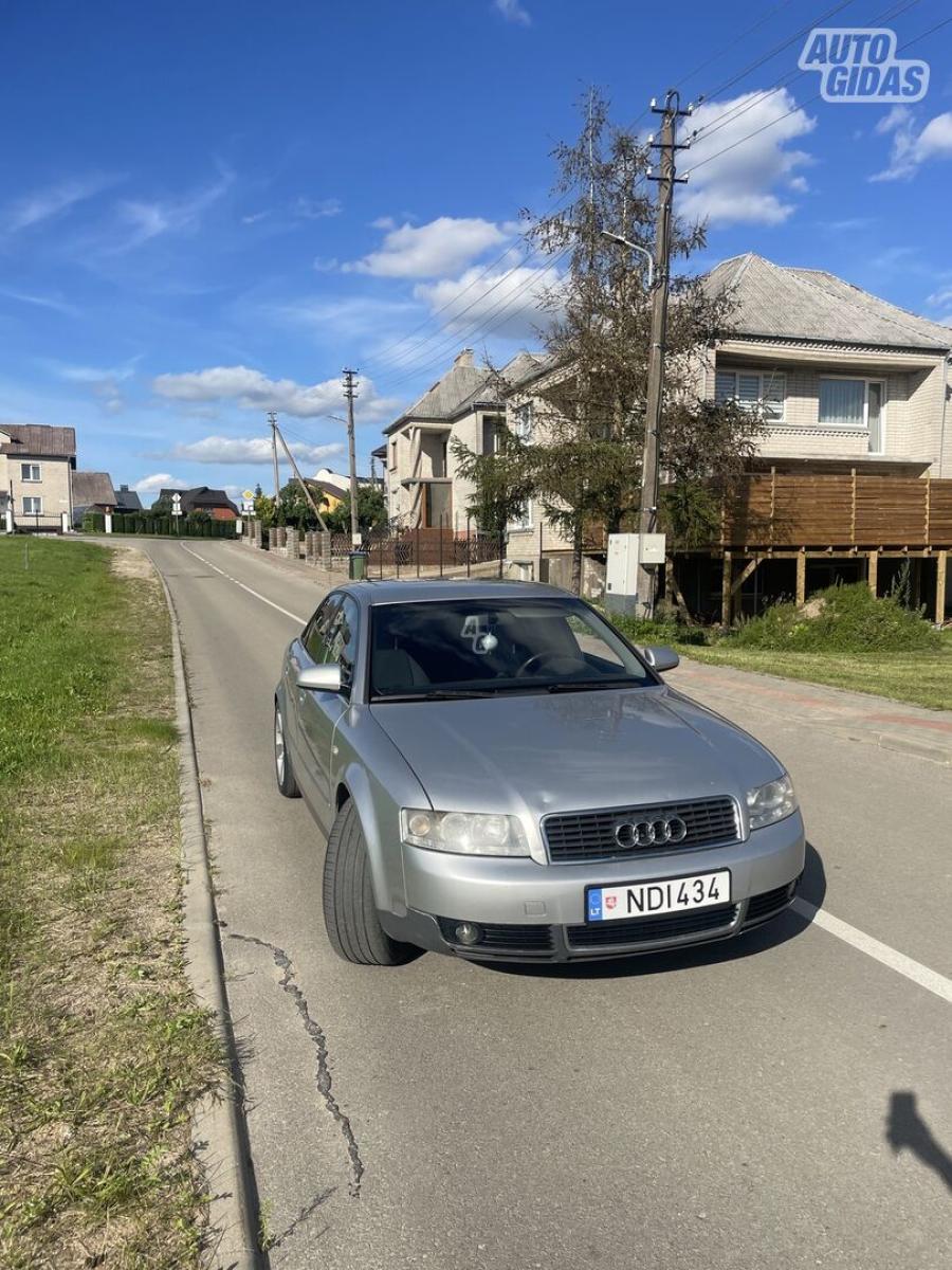 Grey Audi A4 2002 in Klaipeda, with an engine capacity of 1.90 L and mileage of 311 thousand km for 2390 €, photo 8 on AUTOMOTO.COM.LV