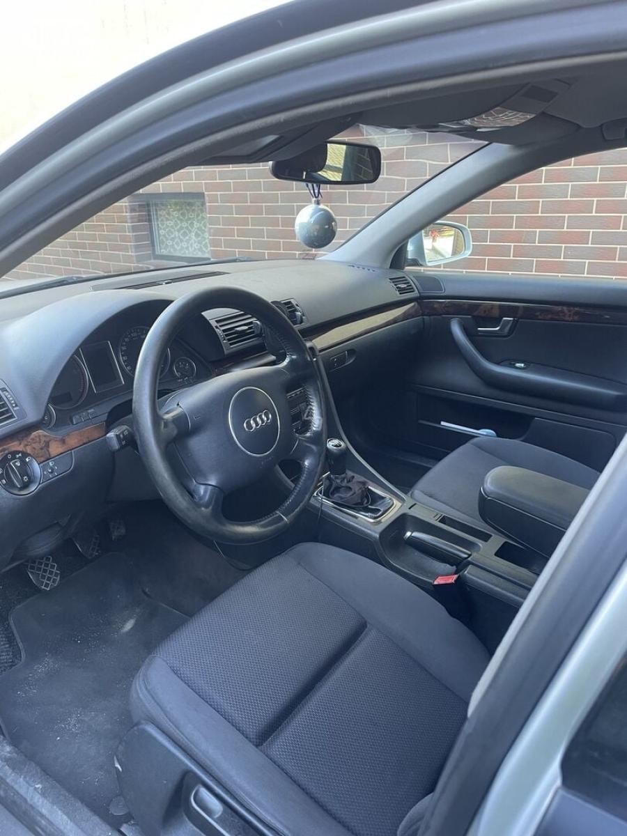Grey Audi A4 2002 in Klaipeda, with an engine capacity of 1.90 L and mileage of 311 thousand km for 2390 €, photo 17 on AUTOMOTO.COM.LV