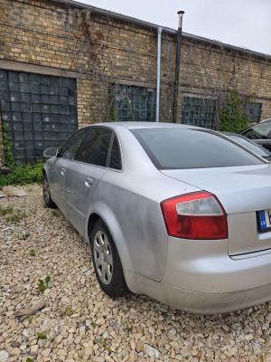 Pelēks Audi A4 2002 Rīga, ar dzinēja tilpumu 1.90 L un nobraukumu 315 tūkst. km par 1800 €, foto 3 vietnē AUTOMOTO.COM.LV