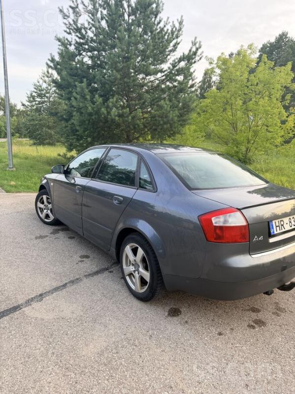 Pelēks Audi A4 2002 Daugavpils, ar dzinēja tilpumu 1.90 L un nobraukumu 408 tūkst. km par 1000 €, foto 8 vietnē AUTOMOTO.COM.LV