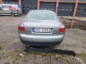 Pelēks Audi A4 2002 Rīga, ar dzinēja tilpumu 1.90 L un nobraukumu 377 tūkst. km par 800 €, foto 4 vietnē AUTOMOTO.COM.LV