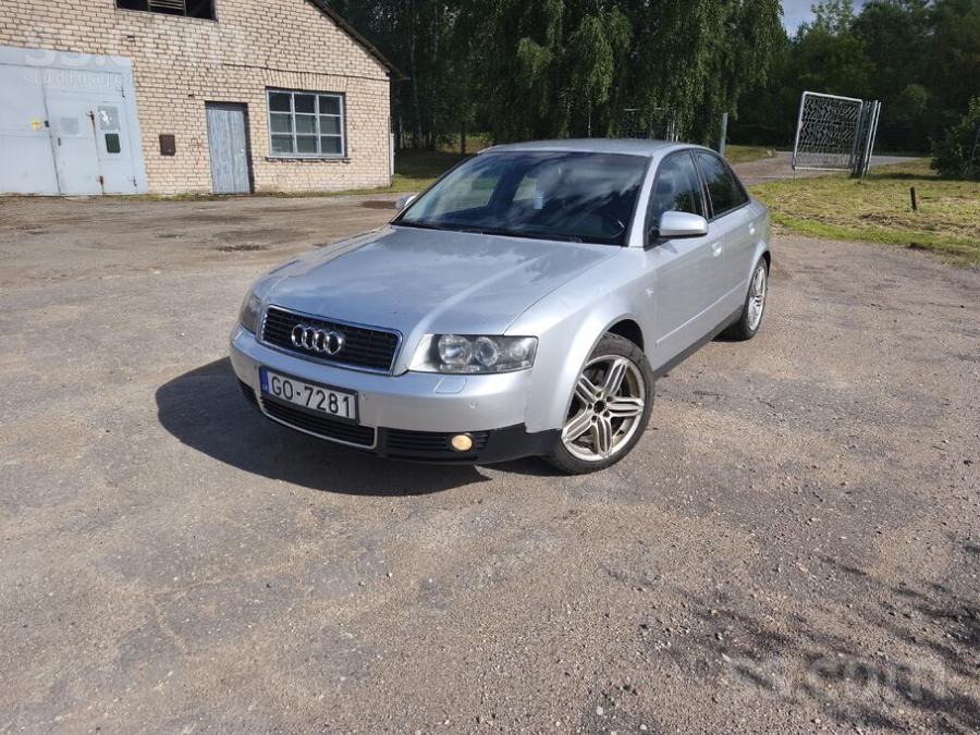 Pelēks Audi A4 2002 Rēzekne, ar dzinēja tilpumu 2.50 L un nobraukumu 348 tūkst. km par 1380 €, foto 1 vietnē AUTOMOTO.COM.LV