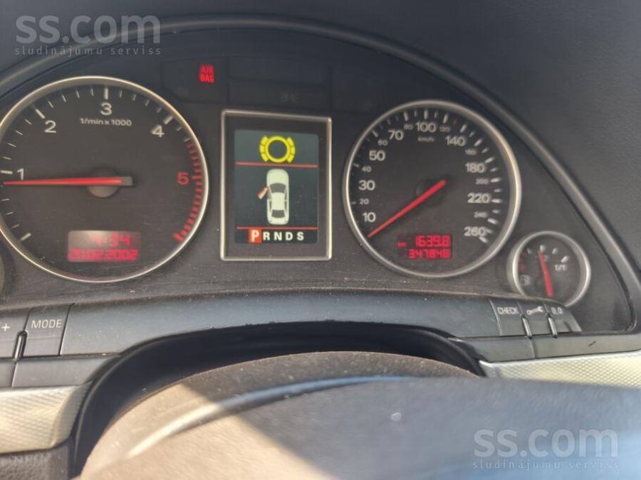 Pelēks Audi A4 2002 Rēzekne, ar dzinēja tilpumu 2.50 L un nobraukumu 348 tūkst. km par 1380 €, foto 12 vietnē AUTOMOTO.COM.LV