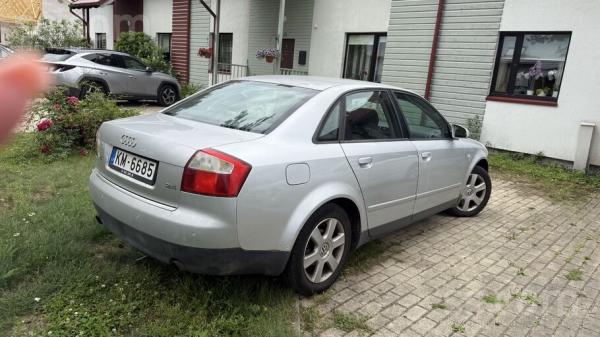 Grey Audi A4 2002 in Riga, with an engine capacity of 2.40 L and mileage of 356 thousand km for 700 €, photo 3 on AUTOMOTO.COM.LV