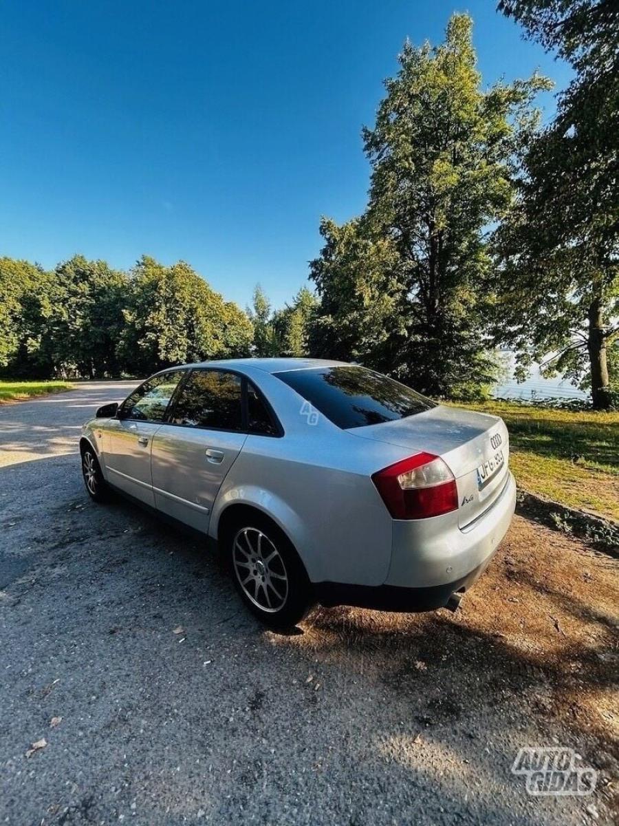 Pelēks Audi A4 2002 Kauņa, ar dzinēja tilpumu 2.50 L un nobraukumu 416 tūkst. km par 1150 €, foto 1 vietnē AUTOMOTO.COM.LV