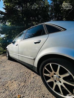 Pelēks Audi A4 2002 Kauņa, ar dzinēja tilpumu 2.50 L un nobraukumu 416 tūkst. km par 1150 €, foto 5 vietnē AUTOMOTO.COM.LV