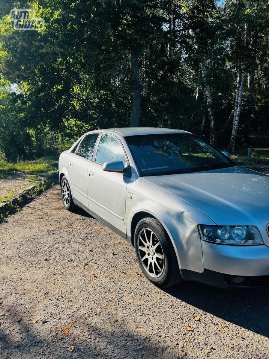 Pelēks Audi A4 2002 Kauņa, ar dzinēja tilpumu 2.50 L un nobraukumu 416 tūkst. km par 1150 €, foto 9 vietnē AUTOMOTO.COM.LV