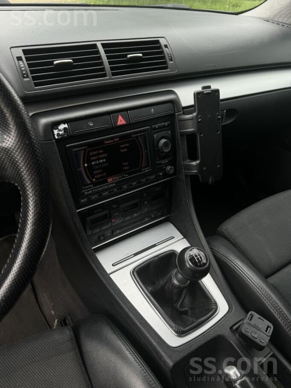 Audi A4 2002 in Riga on AUTOMOTO.COM.LV Grey Audi A4 2002 in Riga, with an engine capacity of 1.90 L and mileage of 300 thousand km for 2100 €, photo 6 on AUTOMOTO.COM.LV