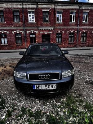 Pelēks Audi A4 2002 Bauska, ar dzinēja tilpumu 1.90 L un nobraukumu 451 tūkst. km par 2500 €, foto 4 vietnē AUTOMOTO.COM.LV
