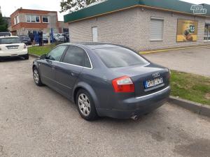 Серый Ауди А4 2002 в Каунас, объемом двигателя 2.00 л и пробегом 260 тыс. км за 600 €, фото 8 на AUTOMOTO.COM.LV