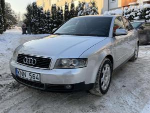 Pelēks Audi A4 2003 Viļņa, ar dzinēja tilpumu 1.90 L un nobraukumu 398 tūkst. km par 1250 €, foto  vietnē AUTOMOTO.COM.LV