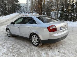 Pelēks Audi A4 2003 Viļņa, ar dzinēja tilpumu 1.90 L un nobraukumu 398 tūkst. km par 1250 €, foto 3 vietnē AUTOMOTO.COM.LV