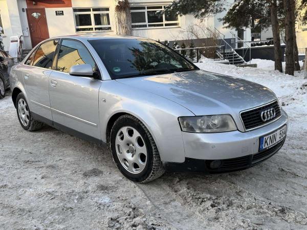Pelēks Audi A4 2003 Viļņa, ar dzinēja tilpumu 1.90 L un nobraukumu 398 tūkst. km par 1250 €, foto 5 vietnē AUTOMOTO.COM.LV