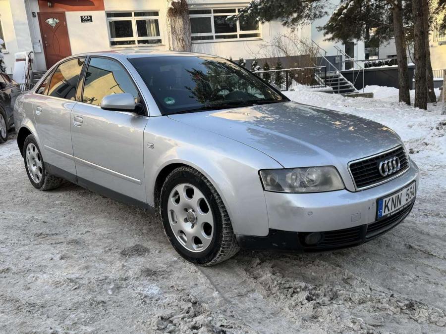 Pelēks Audi A4 2003 Viļņa, ar dzinēja tilpumu 1.90 L un nobraukumu 398 tūkst. km par 1250 €, foto 5 vietnē AUTOMOTO.COM.LV