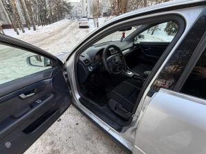 Pelēks Audi A4 2003 Viļņa, ar dzinēja tilpumu 1.90 L un nobraukumu 398 tūkst. km par 1250 €, foto 7 vietnē AUTOMOTO.COM.LV
