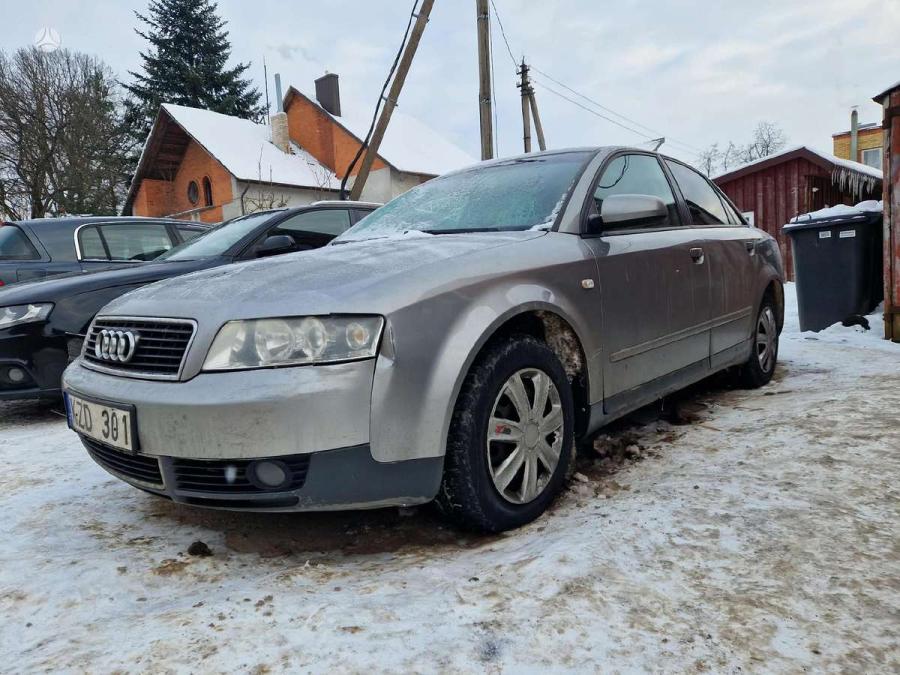 Pelēks Audi A4 2003 Panevēža, ar dzinēja tilpumu 1.90 L un nobraukumu 420 tūkst. km par 550 €, foto 3 vietnē AUTOMOTO.COM.LV