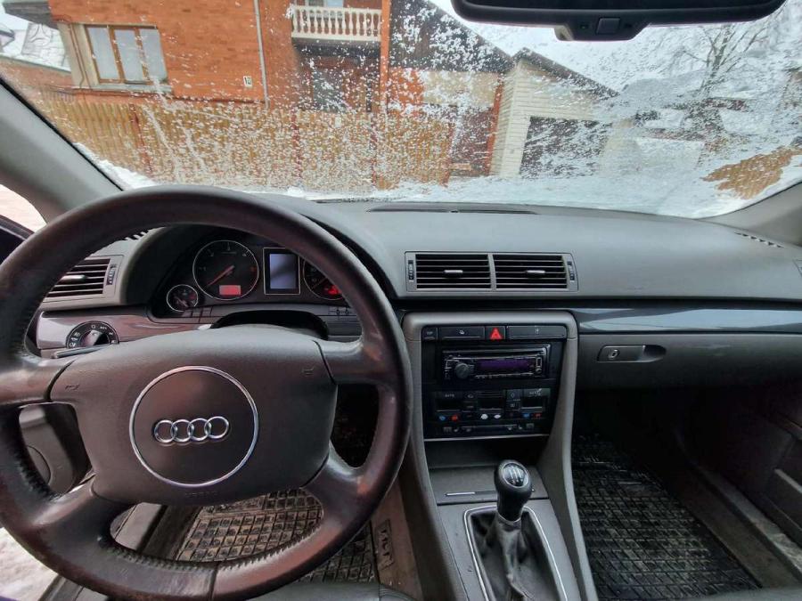 Pelēks Audi A4 2003 Panevēža, ar dzinēja tilpumu 1.90 L un nobraukumu 420 tūkst. km par 550 €, foto 12 vietnē AUTOMOTO.COM.LV