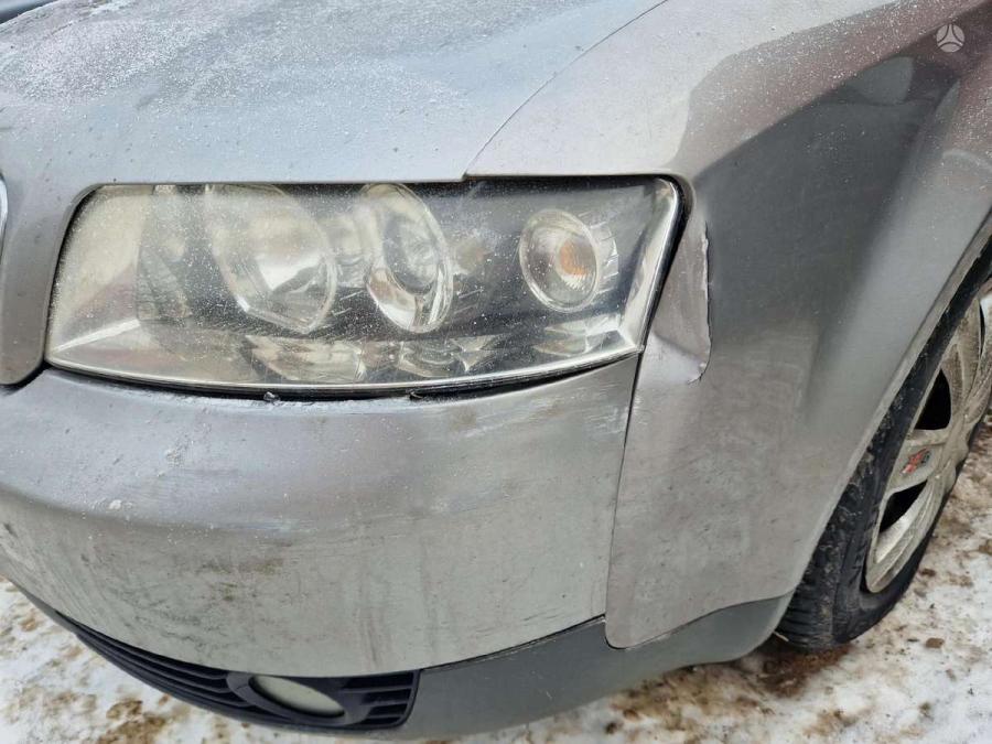 Pelēks Audi A4 2003 Panevēža, ar dzinēja tilpumu 1.90 L un nobraukumu 420 tūkst. km par 550 €, foto 13 vietnē AUTOMOTO.COM.LV