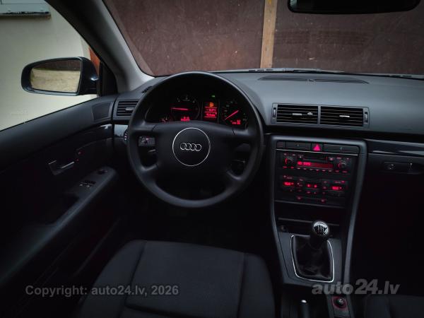 Grey Audi A4 2003 in Viljandi, with an engine capacity of 1.90 L and mileage of 239 thousand km for 3990 €, photo 3 on AUTOMOTO.COM.LV