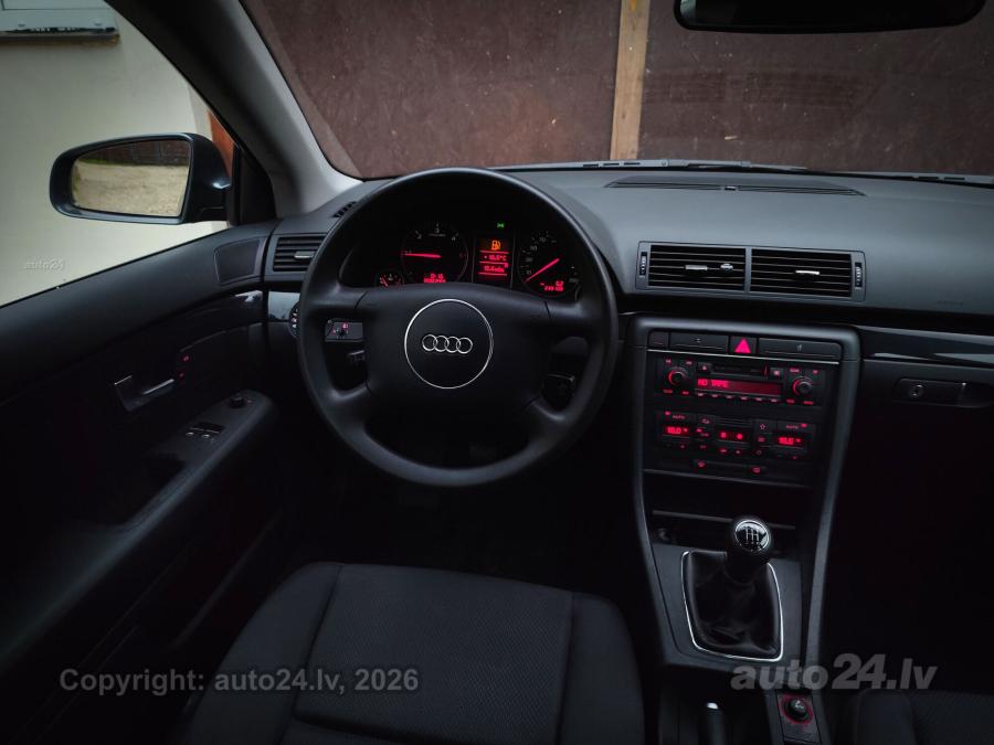Grey Audi A4 2003 in Viljandi, with an engine capacity of 1.90 L and mileage of 239 thousand km for 3990 €, photo 4 on AUTOMOTO.COM.LV