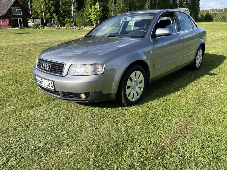 Grey Audi A4 2003 in Ignalina, with an engine capacity of 1.90 L and mileage of 333 thousand km for 2250 €, photo 3 on AUTOMOTO.COM.LV