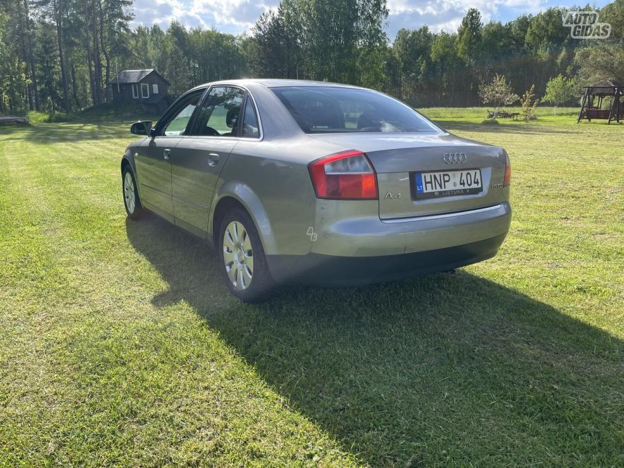 Grey Audi A4 2003 in Ignalina, with an engine capacity of 1.90 L and mileage of 333 thousand km for 2250 €, photo 5 on AUTOMOTO.COM.LV