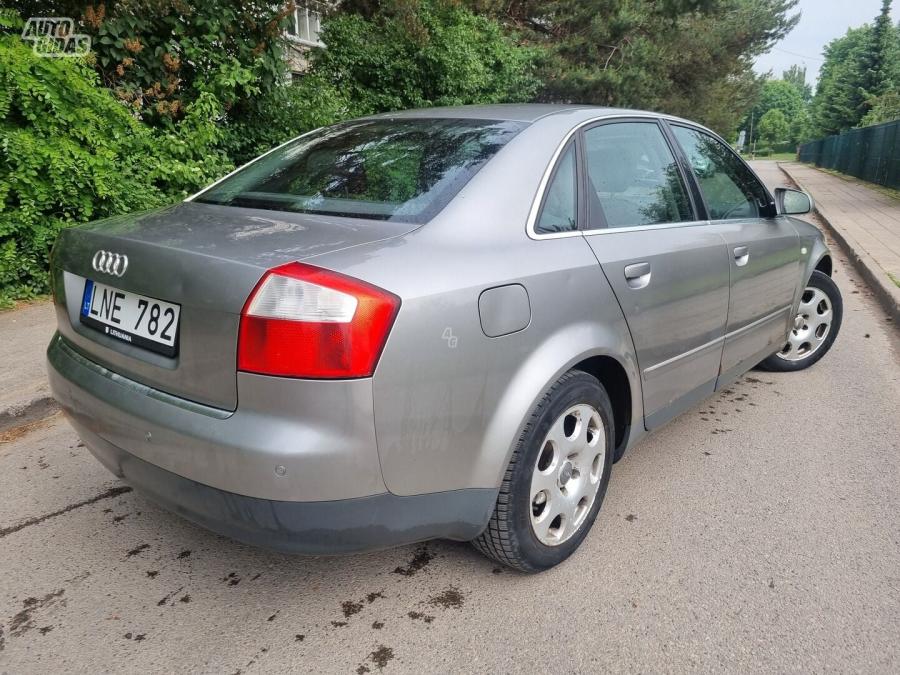 Grey Audi A4 2003 in Kaunas, with an engine capacity of 1.90 L and mileage of 304 thousand km for 1350 €, photo 4 on AUTOMOTO.COM.LV