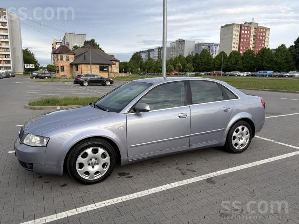 Pelēks Audi A4 2003 Rīga, ar dzinēja tilpumu 1.90 L un nobraukumu 300 tūkst. km par 1650 €, foto 3 vietnē AUTOMOTO.COM.LV
