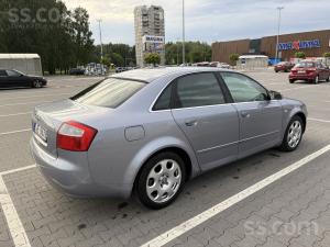 Серый Ауди А4 2003 в Рига, объемом двигателя 1.90 л и пробегом 300 тыс. км за 1650 €, фото 5 на AUTOMOTO.COM.LV