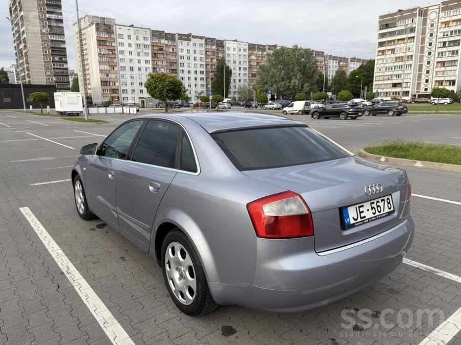 Серый Ауди А4 2003 в Рига, объемом двигателя 1.90 л и пробегом 300 тыс. км за 1650 €, фото 10 на AUTOMOTO.COM.LV